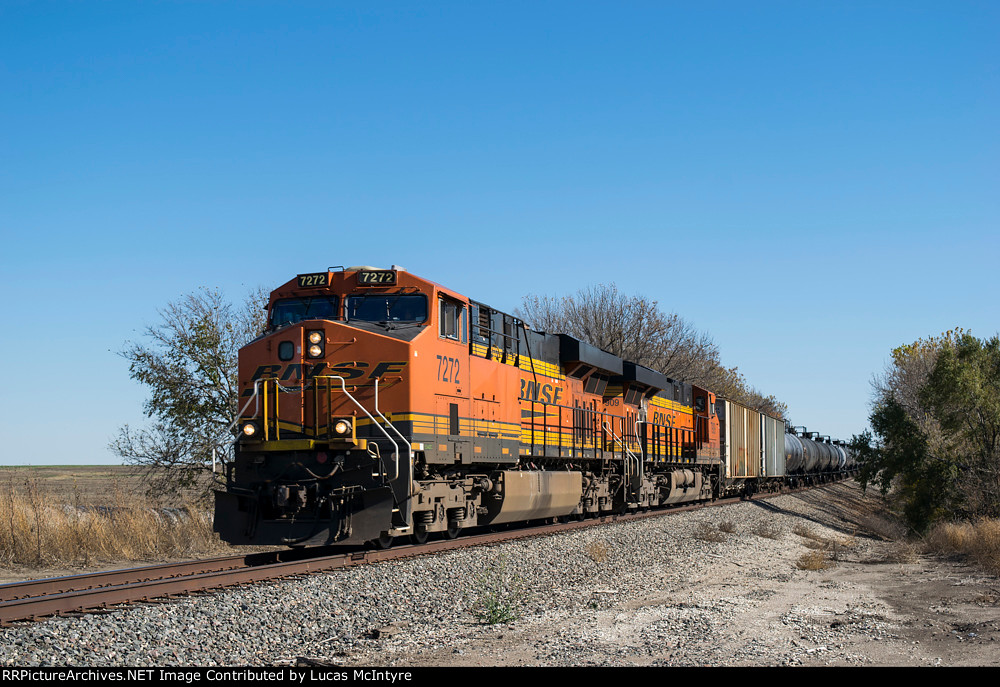 BNSF 7272 westbound BNSF empty ethanol train